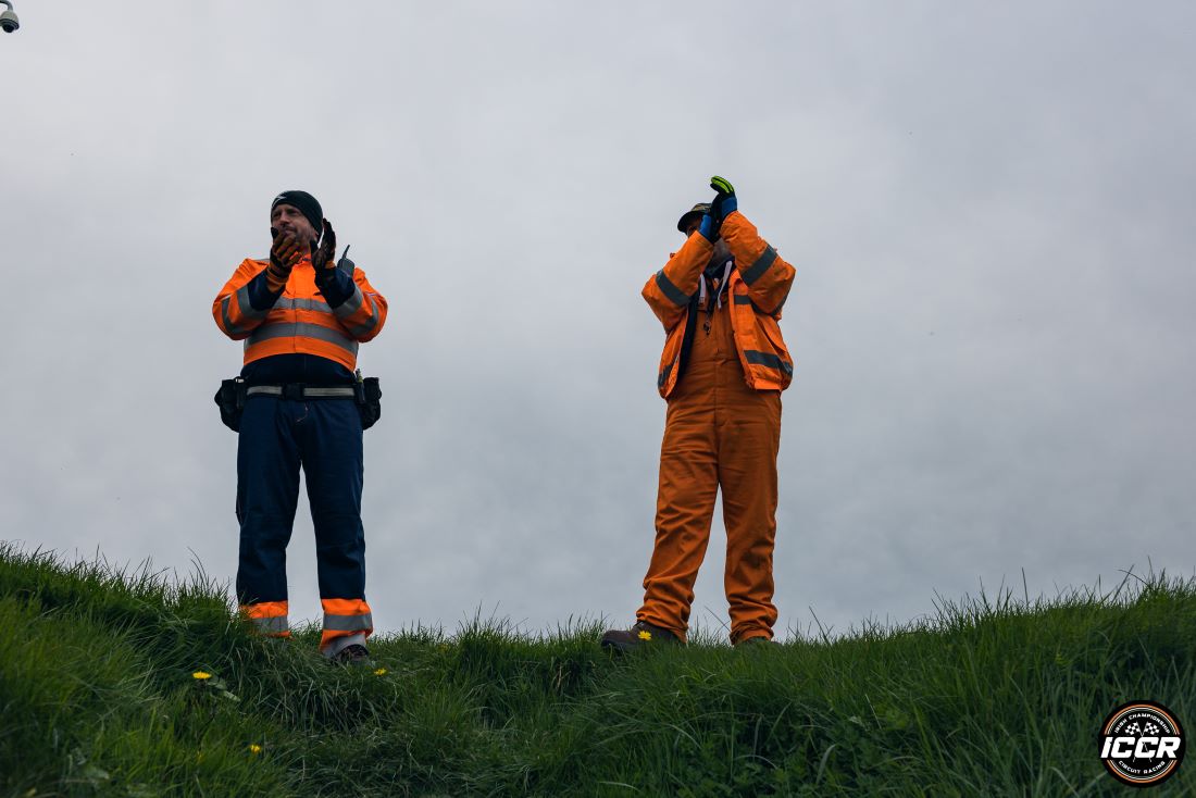 Marshals Applaud Strykers – Motorsport.ie